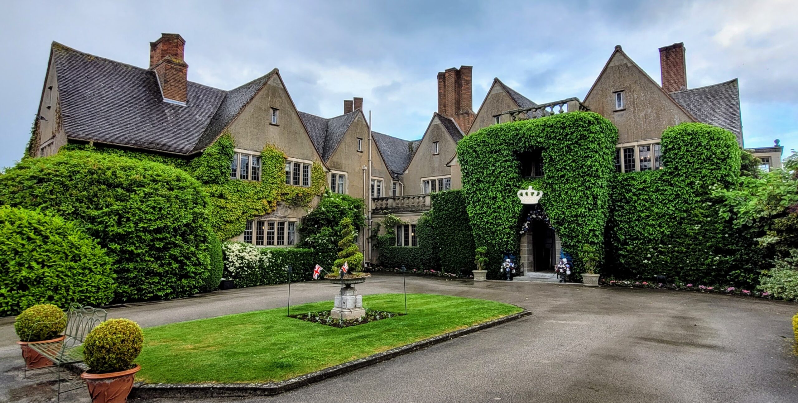 Review: Mallory Court Hotel